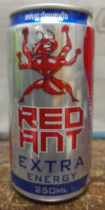 RED ANT energy drink จากกัมพูชา ปริมาณ 250 มล. ขนาดกระป๋องเส้นผ่าศูนย์กลาง 5.5 ซม. สูง 11.5 ซม. ...