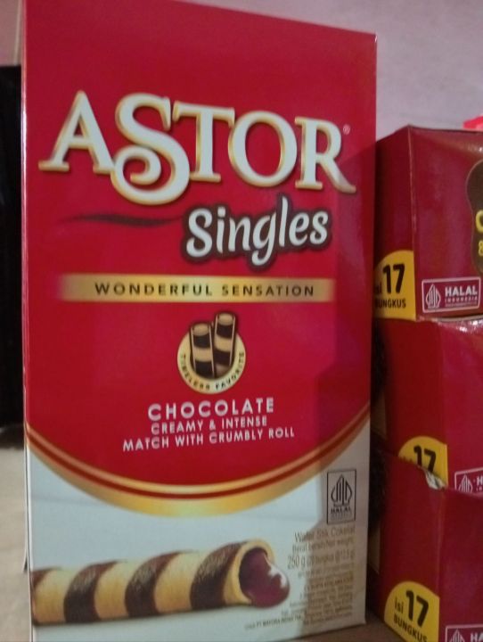 Astor Singles wafer stick coklat 1 box isi 20 stick/12.5 gram | Lazada ...