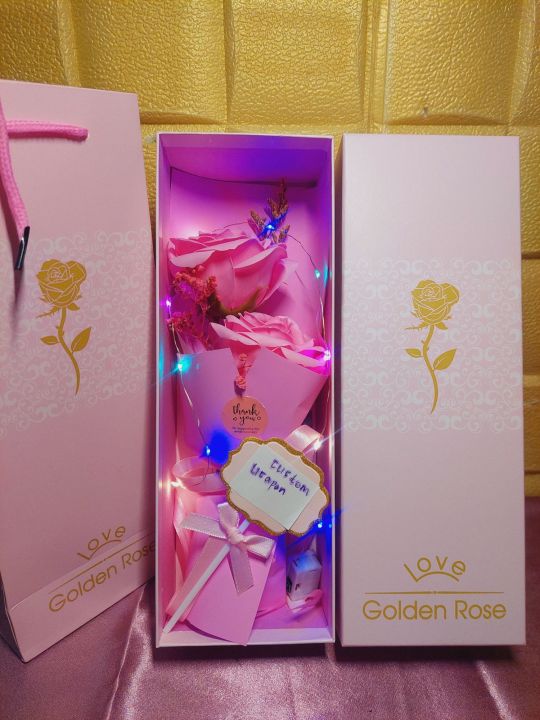 Buket Bunga Mawar box dengan LED buket wisuda sovenir ulangtahun Mawar ...