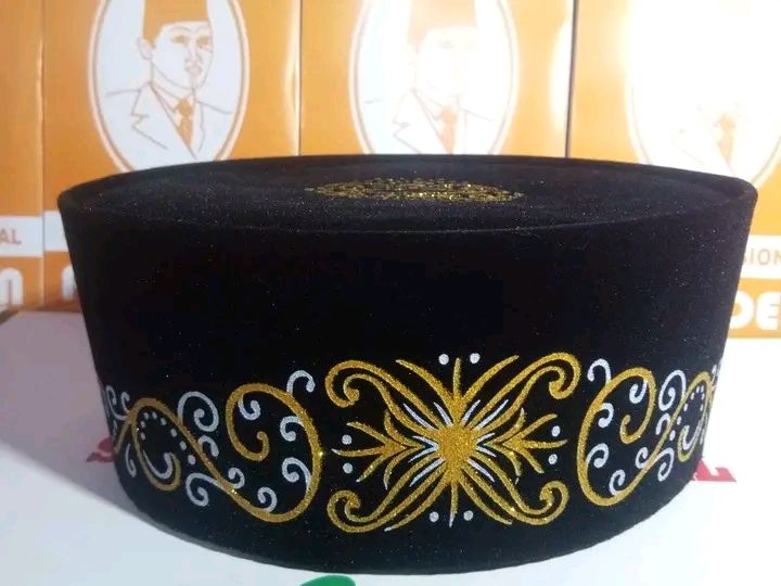 PECI TINGGI 9 SONGKOK PRESIDEN KOPYAH HITAM SABLON BERBAGAI MACAM MOTIF ...