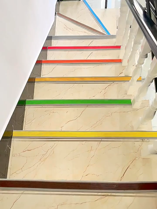 Rubber Stair Nosing Self adhesive Anti Slip Strip 8ft long Corner anti ...