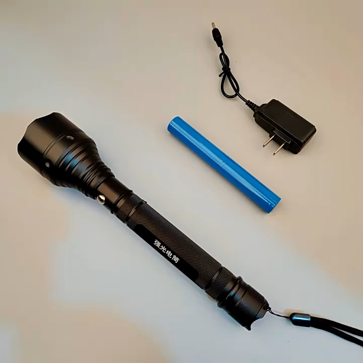 Super bright LED flashlight XML T8 waterproof rechargeable flashlight ...