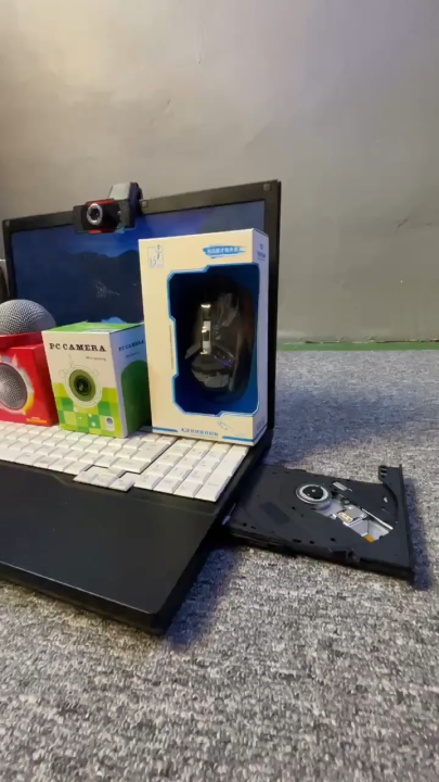 FUJITSU LIFEBOOK A5577 Celeron 7th Gen 8gb 500gb hdd 15.6" with mouse ...