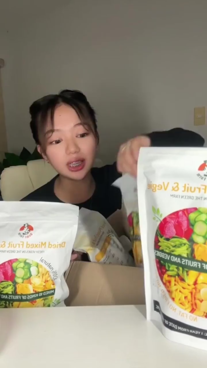 Dried fruits and vegetables snacks mix healthy 10 types crispy fruits ...