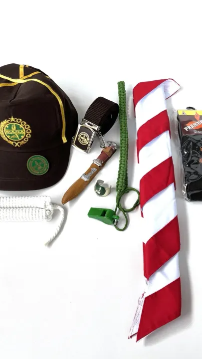 Perlengkapan Atribut Pramuka Lengkap Untuk SD, SMP, SMA / Atribut ...