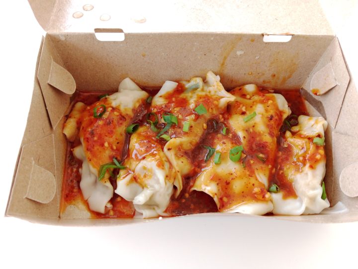 Pangsit Chili Oil/Pangsit isi Ayam/Gyoza | Lazada Indonesia