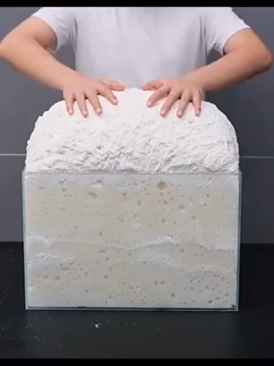 Japan super waterproof material, foam sealant 120 times amplified ...