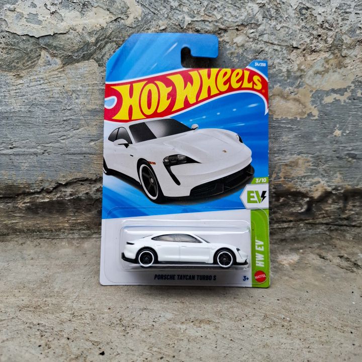 Hot Wheels Porsche Taycan Turbo S | Lazada Indonesia