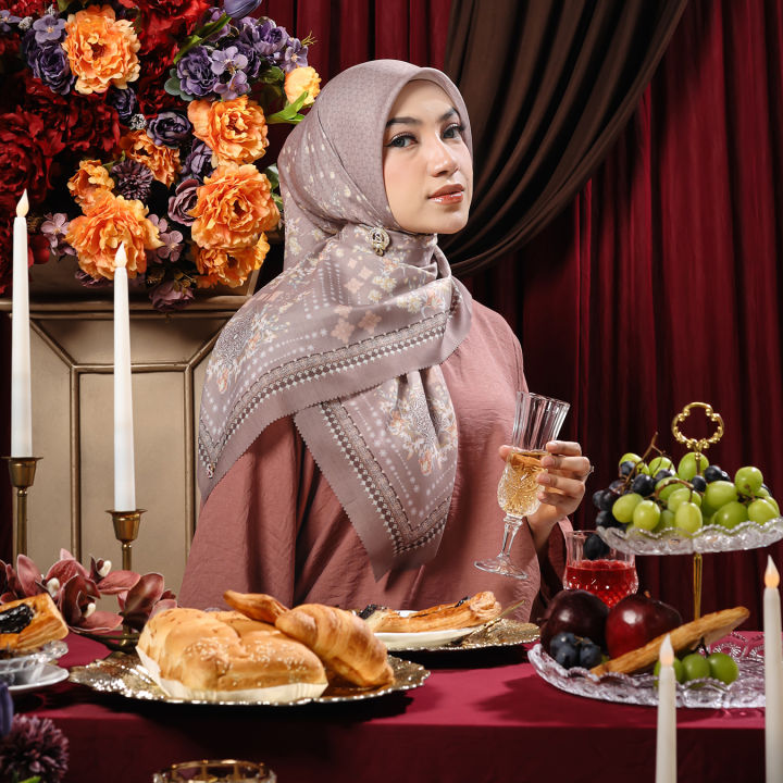 Umama Scarves Box - Kerudung Motif Hijab Segi Empat Premium Umama ...