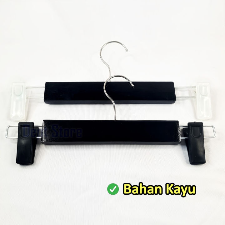 Hanger Kayu Hitam Jepit Dewasa Jepit Model 262 Plastik Hitam Putih ...