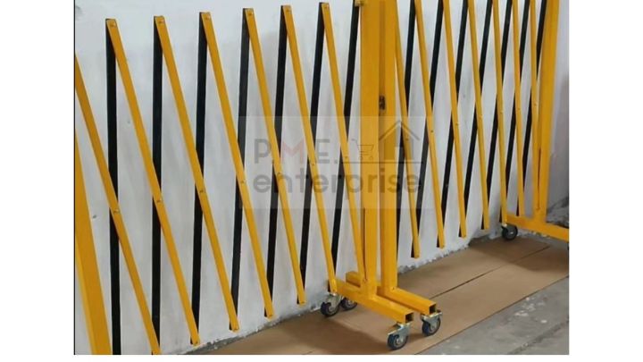 [SG SELLER LOCAL STOCK] Safety Barricade Expandable Mobile Barricade ...