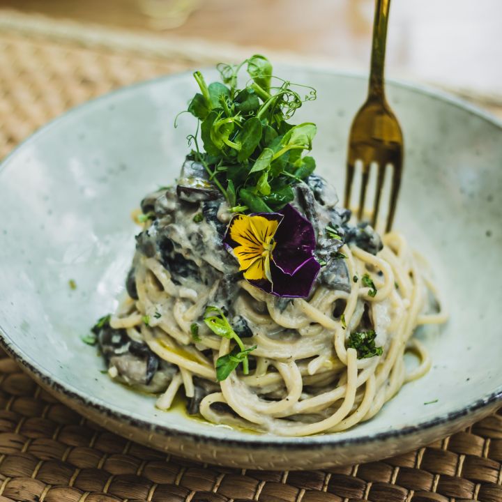 [Genius Central] Creamy Mushroom Pasta [Redeem in Store] | Lazada Singapore