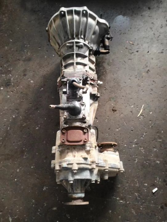 KUN25 LN106 Toyota Hilux 5 Speed Manual Gearbox Complete Low Gear ...