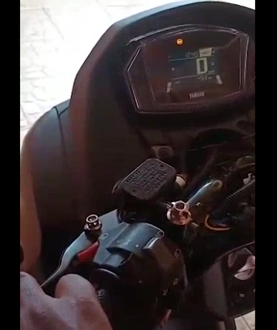 YAMAHA NMAX V2 V1 AEROX V2 SWITCH HANDLEBAR OEM ORIG Left and Right ...