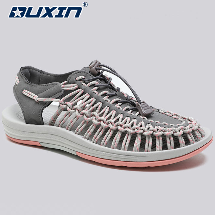 DUXIN 2024 (ส่งกทม.)รองเท้าสาน แฟชั่น KEEN รองเท้าลำลองผู้หญิงผู้ชาย ...
