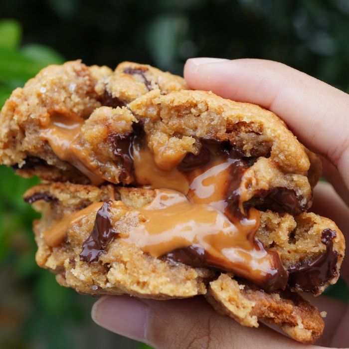 SOFT COOKIES Lotus Biscoff-filled Chocolate Chip | Lazada Indonesia