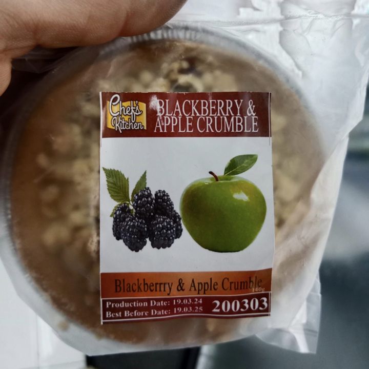 CHEF'S KITCHEN Homemade Blackberry & Apple Crumble * 6 PACK * INCLUDES ...