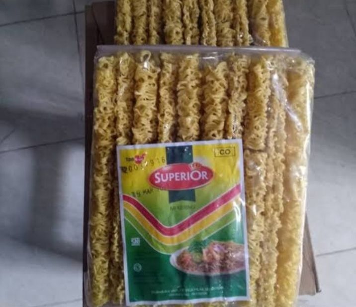 mi superior kering kriting kecil | Lazada Indonesia