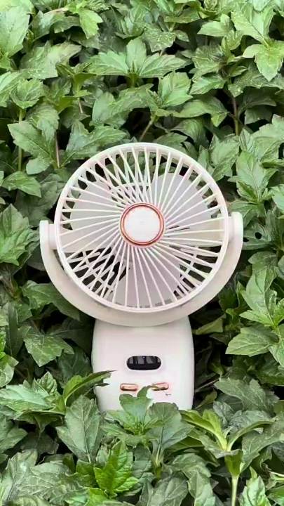 Light Digital Display usb Clip fan Portable Rechargeable Small Fan ...