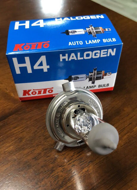 หลอดไฟหน้า ฮาโลเจน Halogen H4 12V 100/90W ยี่ห้อ Koito แท้ made in Japan | Lazada.co.th