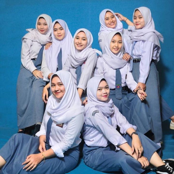 HIJAB SEKOLAH SEGI EMPAT SMP SMA PUTIH POLOS PREMIUM Kerudung Sekolah ...