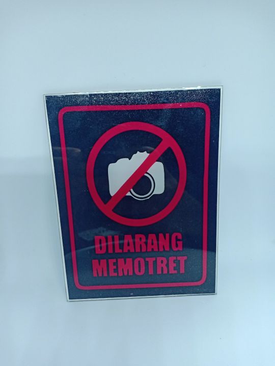 Papan Nama Sign Board Acrilik Dilarang Memotret | Lazada Indonesia