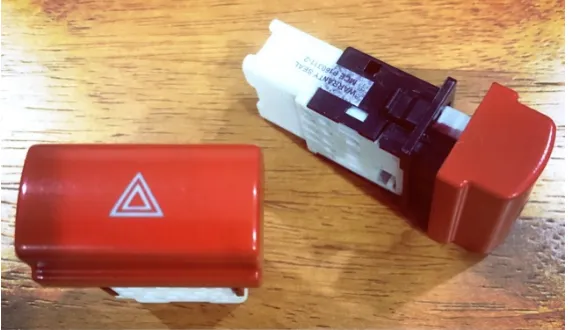 PW855369 (ORIGINAL) PROTON SAGA BLM & FLX HAZARD/EMERGENCY/DOULE SIGNAL ...