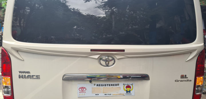 Toyota Hiace Back Door Spoiler With 3rd Brake Light | Lazada PH