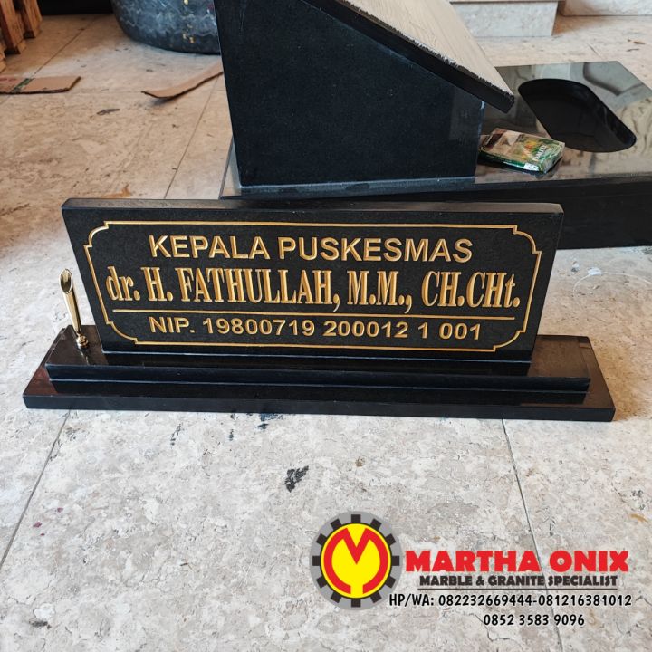 Name Tag Papan Nama Meja Marmer Hitam Premium, Kerajinan Papan Nama ...