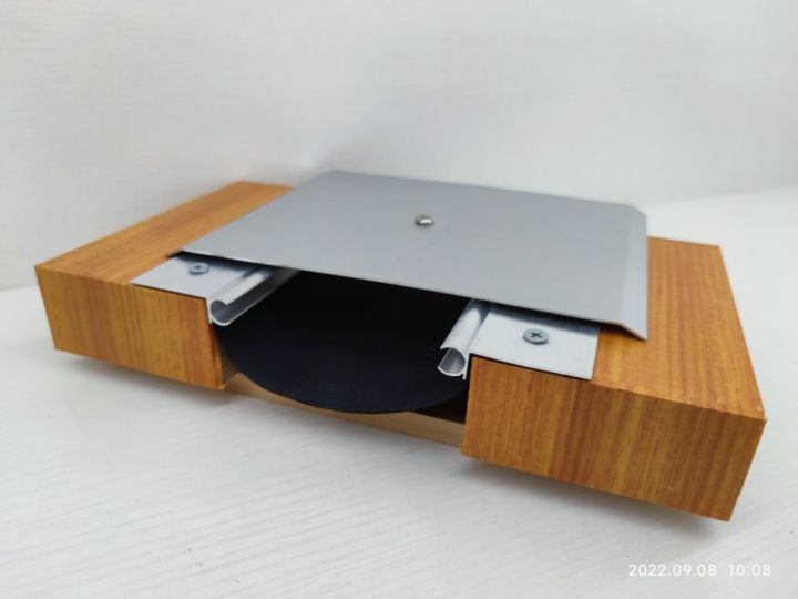 Anti-seismic building deformation joint device for expansion joint ...