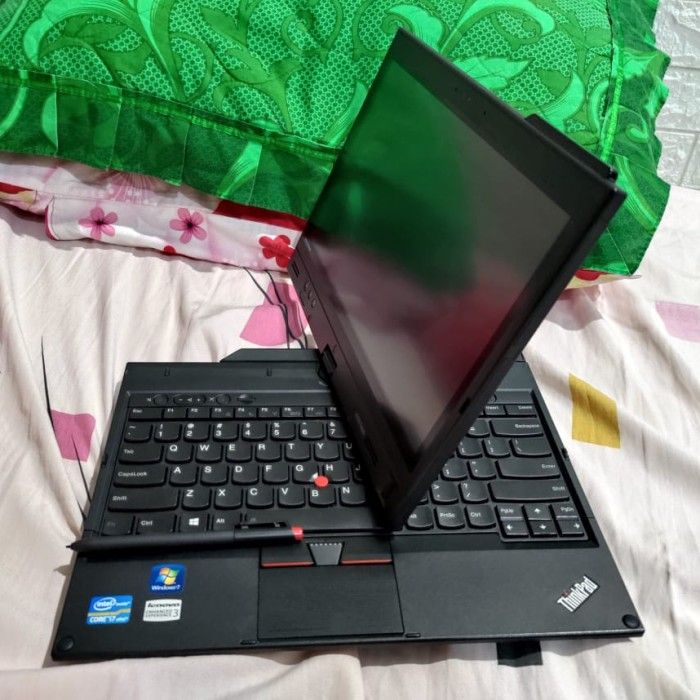 Laptop 2 in 1 Lenovo Thinkpad X230T Core i7 RAM 8GB Touch + Pen Stylus ...