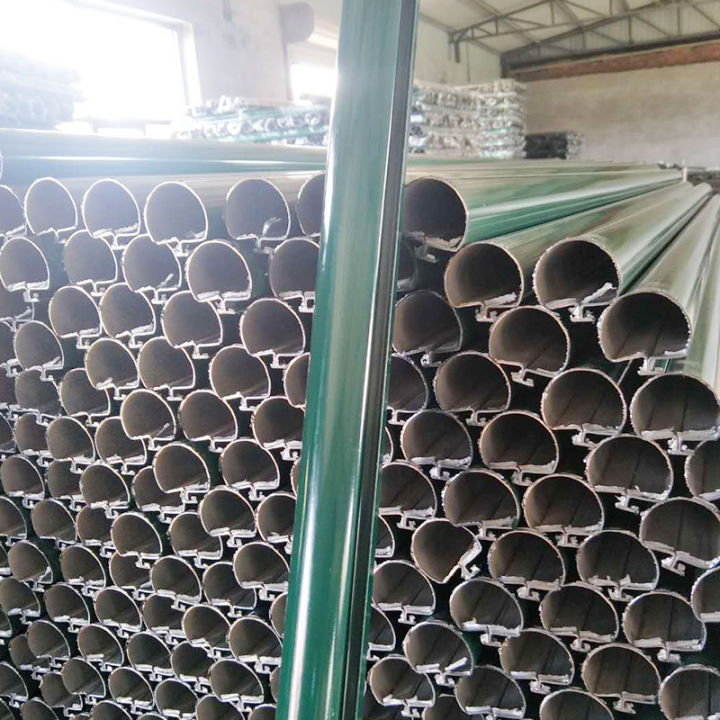Dutch net column barbed wire fence column workshop steel pipe net ...