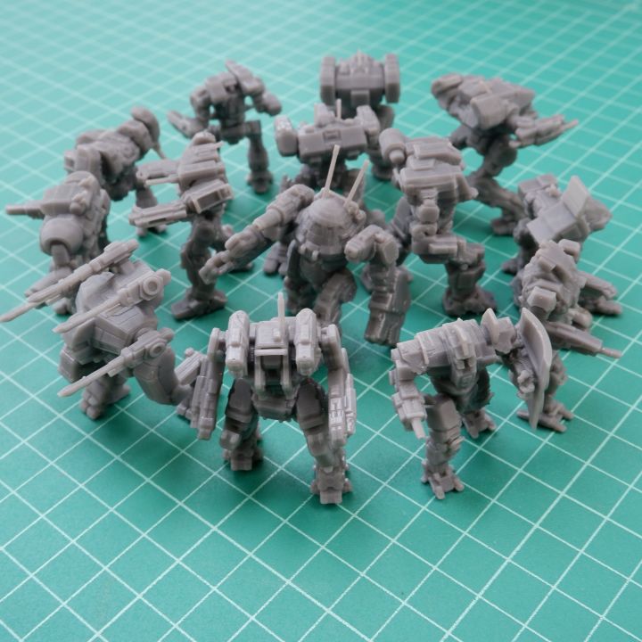 โมเดล Robot figures BattleTech mechwarrior MWO (scale 1/25 , 1/35 1/64 ...