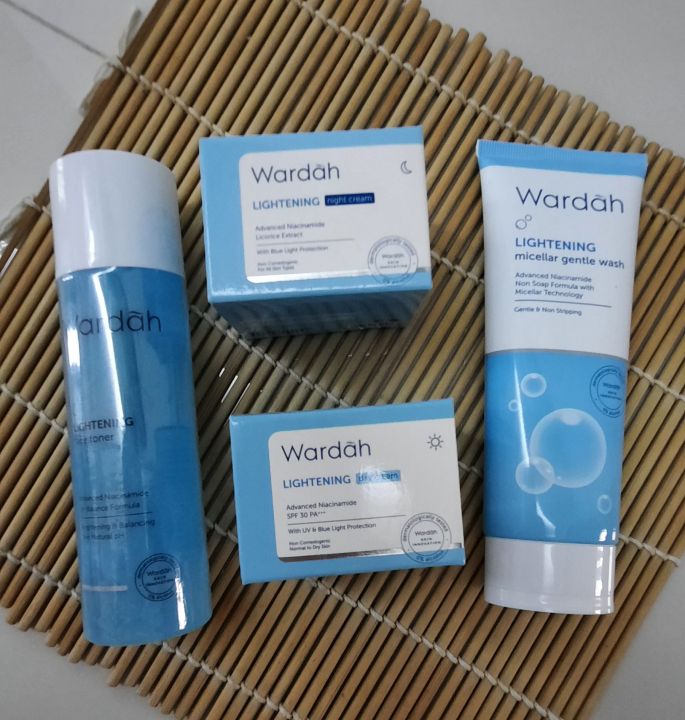 Wardah Lightening Series 4 in 1 Combo Set | Lazada