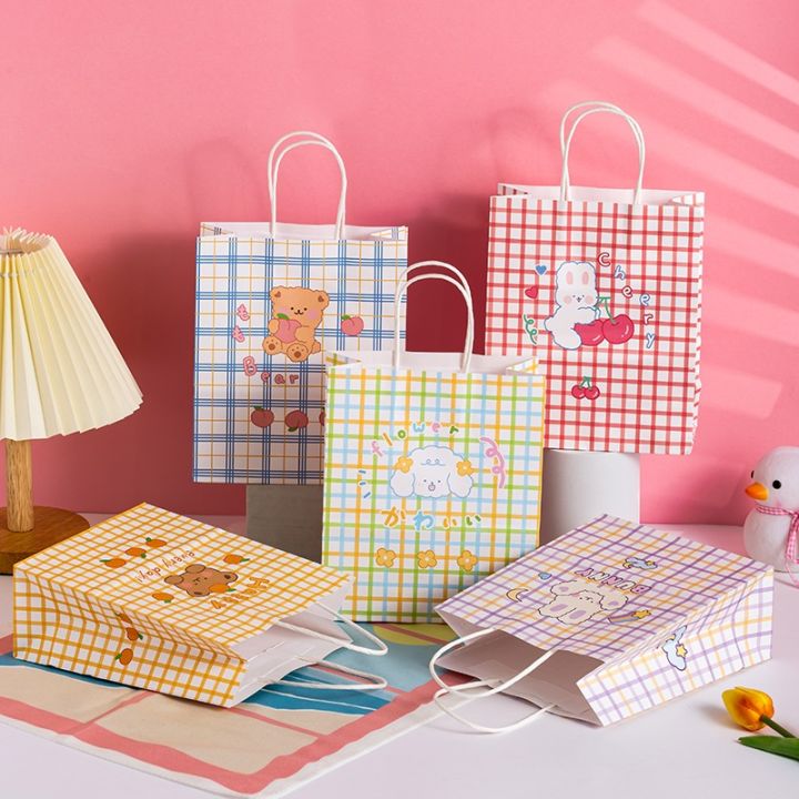 Paperbag Karakter Kartun Beruang Lucu Hampers Bahan Karton Sampul ...