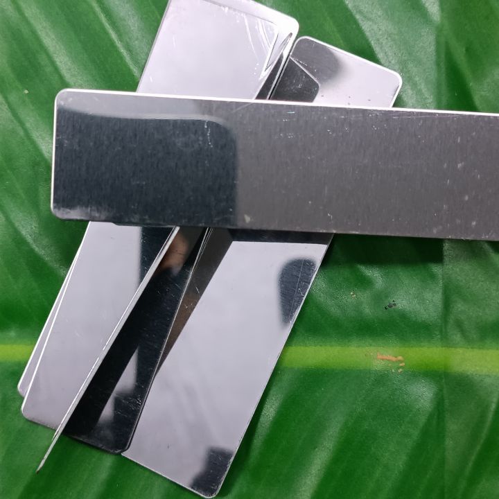 Papan Nama Dada Stainless Name Tag warna Silver SUDUT TUMPUL | Lazada ...