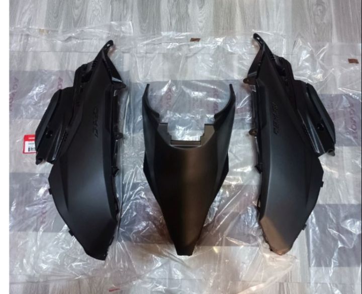 HONDA CLICK 125i/150i V2 BODYSIDE INNER / ENGINE COVER ORIGINAL GENUINE ...