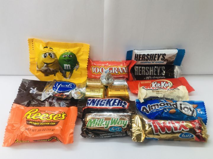 Socola mỹ Snickers Twix MilkyWay 100Grand Almond Joy York Pepermint ...