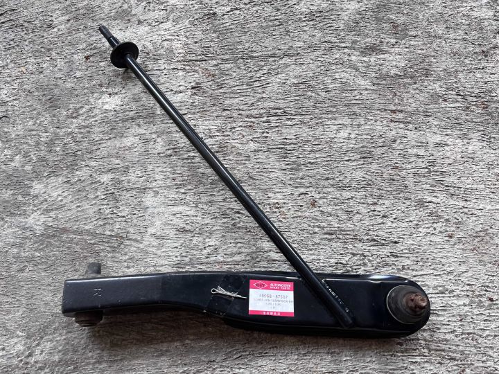 Lower Arm Ball Joint Suspension Kanan (RH) Daihatsu Zebra (S-88 ...