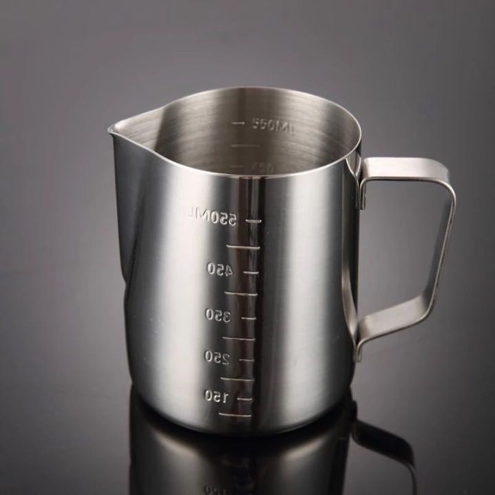 ถ้วยตีฟองนม Stainless Milk Pitcher Scale 550 cc. (1 ชิ้น) | Lazada.co.th