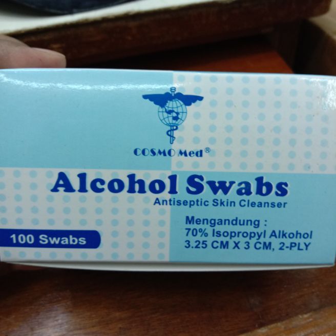 Tisu alkohol atau alcohol swabs cosmomed | Lazada Indonesia