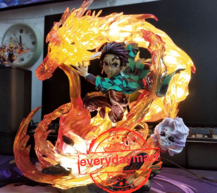 DEMON SLAYER💥TANJIRO IN COMBAT VERSION ILLUMINATED💥ACTION FIGURE TOYS ...