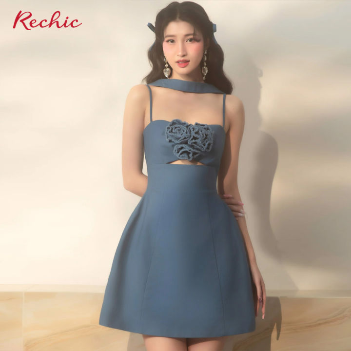RECHIC Đầm Ngắn Olaf hai dây kết hợp dây đeo cổ cùng họa tiết hoa giữa ngực độc đáo | Lazada.vn