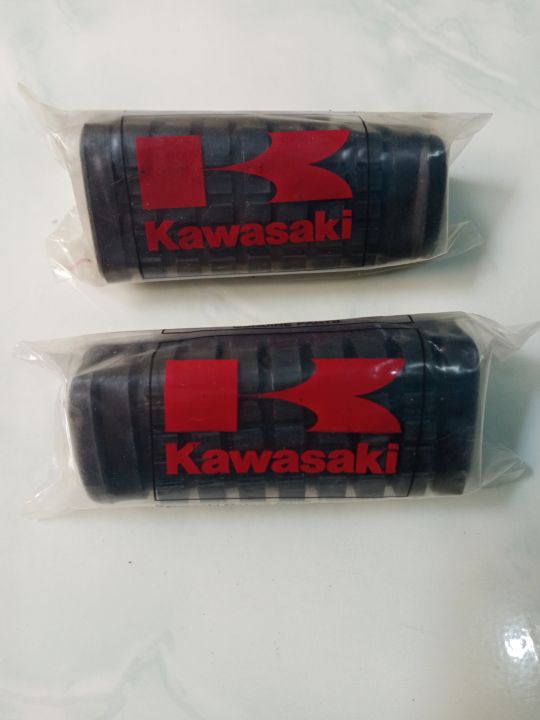 RUBBER STEP FOOTREST FOR FURY 125 (PAIR) | Lazada PH