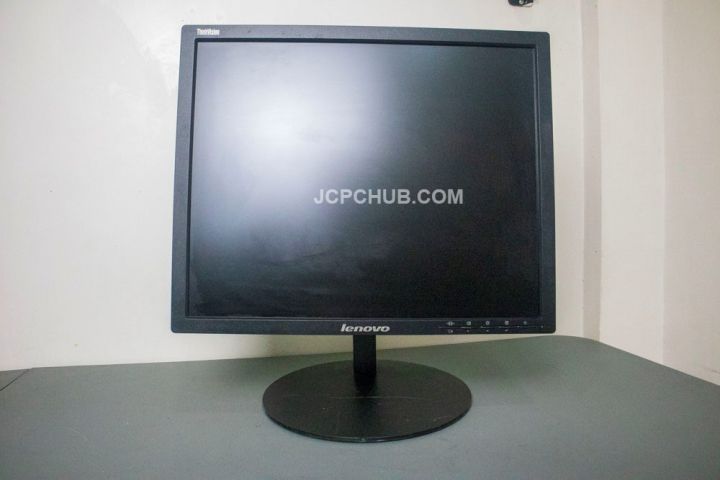 Computer Monitor 19 Inches Square Samsung / NEC / Dell / LG / Lenovo ...