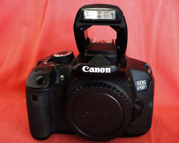 Canon EOS 650D Hybrid CMOS ซึ่งช่วยให้ได้ไฟล์ภาพที่ละเอียด และคุณภาพสูง ...