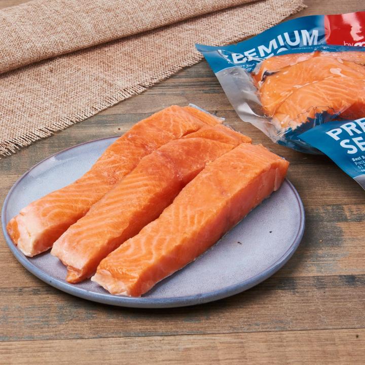 RedMart Premium Salmon Fish Fillet 450G x 2Packs - Frozen | Lazada ...