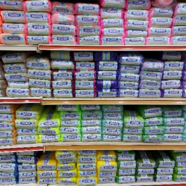 Benang Kait Brand Nona/ Knitting Yarn, Boleh memilih warna bercampur ...