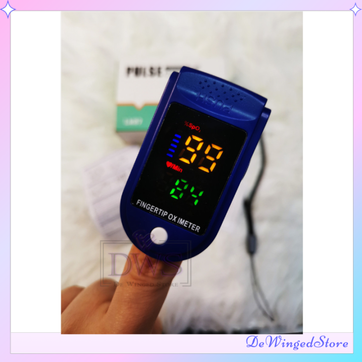 pulse fingertip oximeter with blood oxygen saturation monitor and heart ...