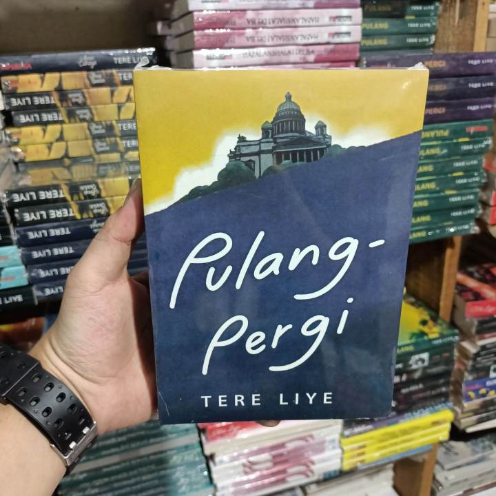 Buku Novel Pulang Pergi - Best Seller | Lazada Indonesia